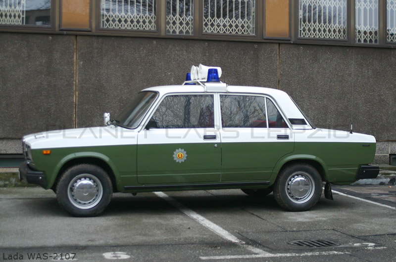 Lada 2107 Volkspolizei | Planet Cars Leipzig
